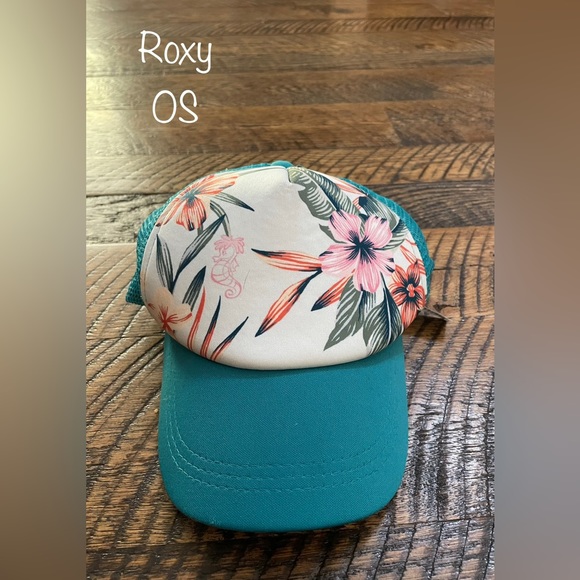 Roxy | Accessories | Roxy Disney Girls Trucker Hat Little Mermaid ...